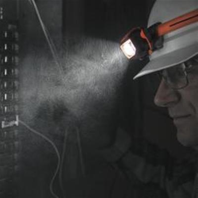 Klein Tools 56220 Klein Tools LED Headlamps with Silicone Hard Hat ...