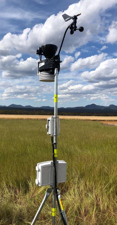 DAVIS 7716A Davis Instruments Weather Station Mounting Tripods | DX ...