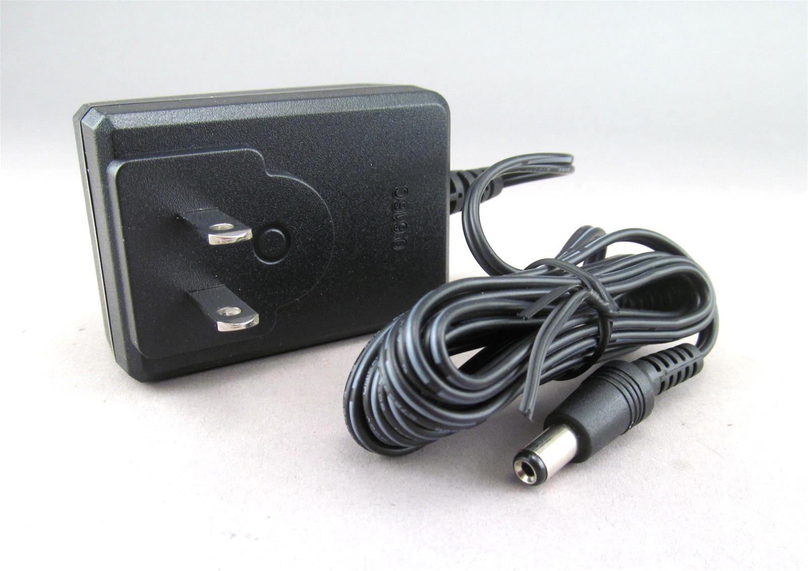 ICOM BC-193-12 ICOM Handheld Rapid Desktop Chargers | DX Engineering