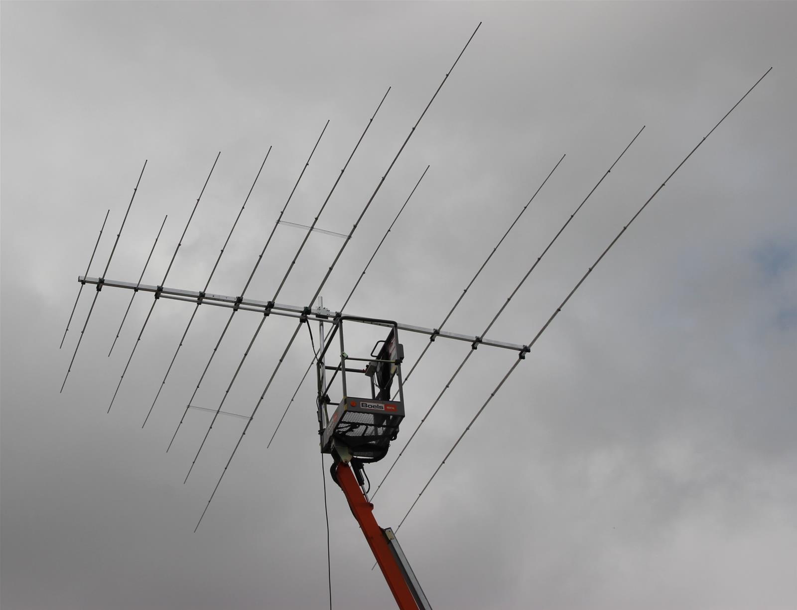 InnovAntennas 18480-DXE126 InnovAntennas DXE12-6 Heavy Duty HF+6M Yagi ...