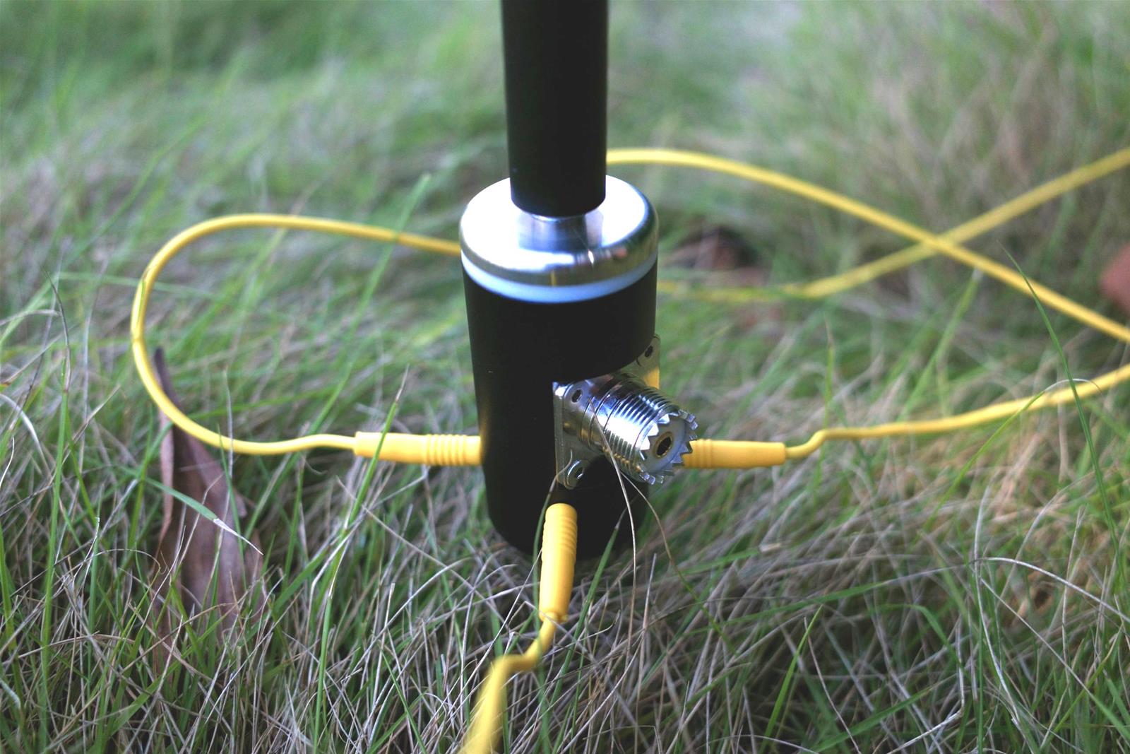 Chelegance CH0010009 Chelegance MC-750 Portable HF Vertical Antennas | DX Engineering