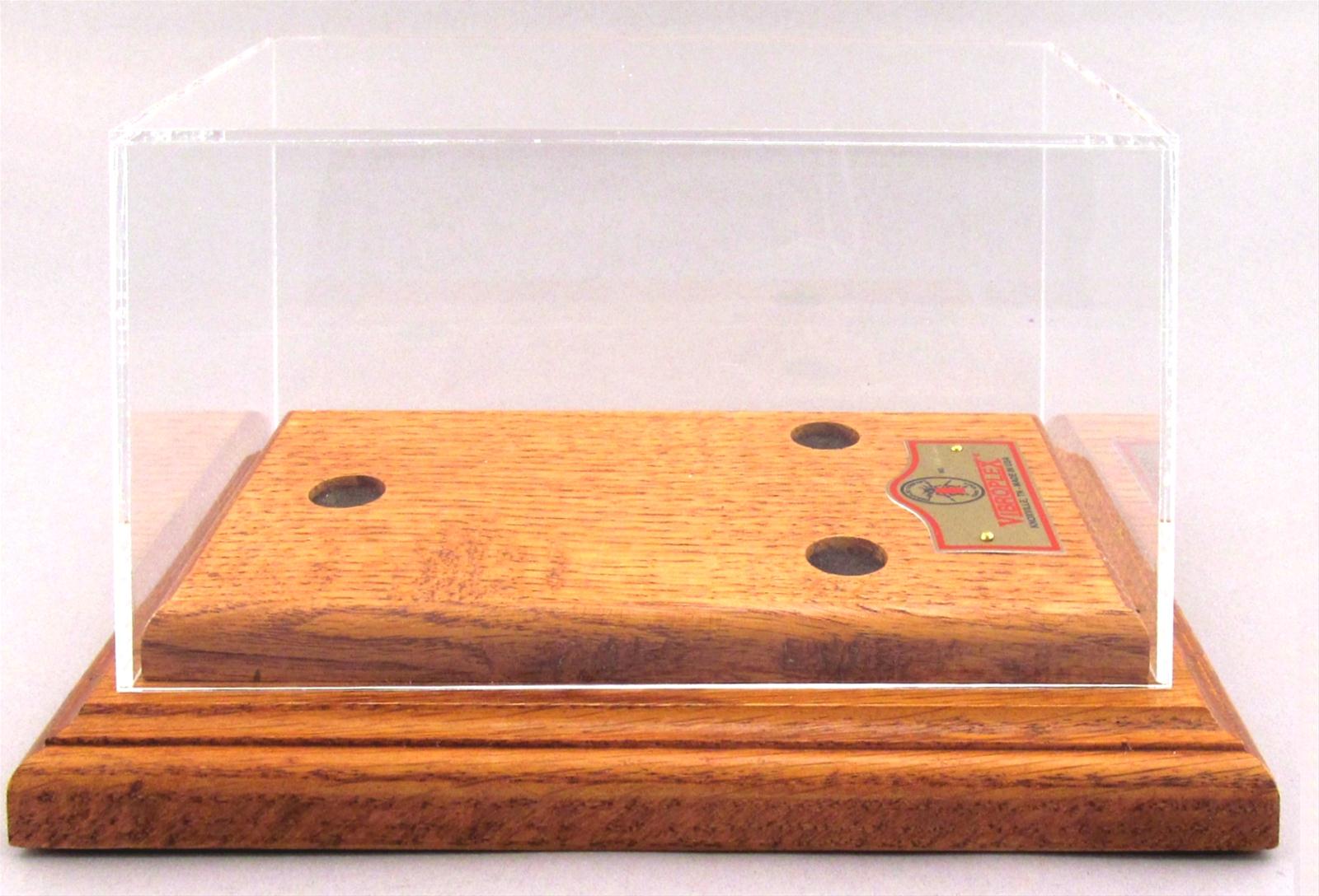 Vibroplex DIS-CASE Vibroplex Original Bug Display Cases | DX Engineering